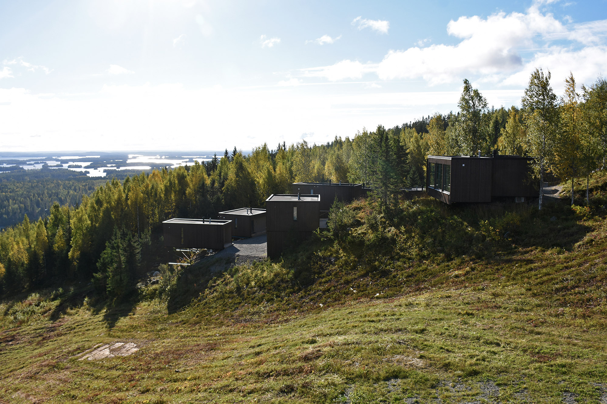 Tahkon Panorama Landscape Hotel – luksusta vaaran huipulla – Ajatusmatkalla